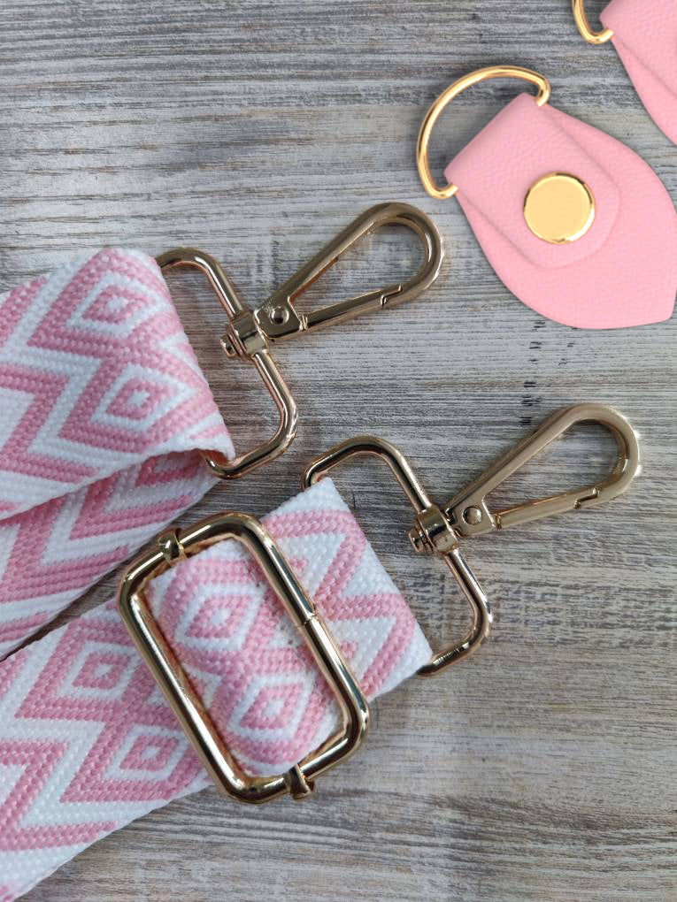 Stylish Totes: Frannypak Bags with Freedom Straps to Carry Your Way